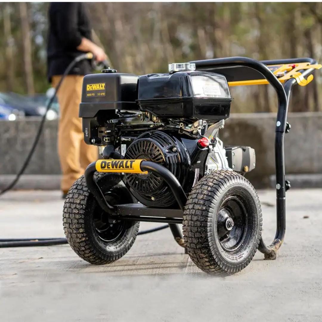 Lavadora a presion de gas y agua fria de 4000 PSI 3.5 GPM con motor Ho Texas Tough Tools